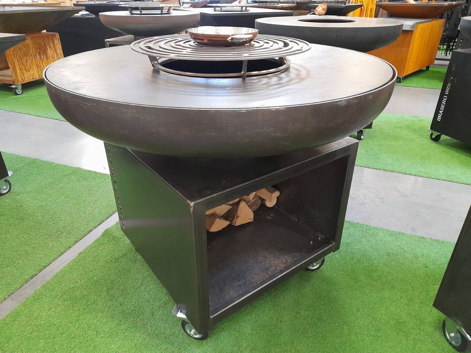 Brasero rond design sur socle, acheter un brasero professionnel