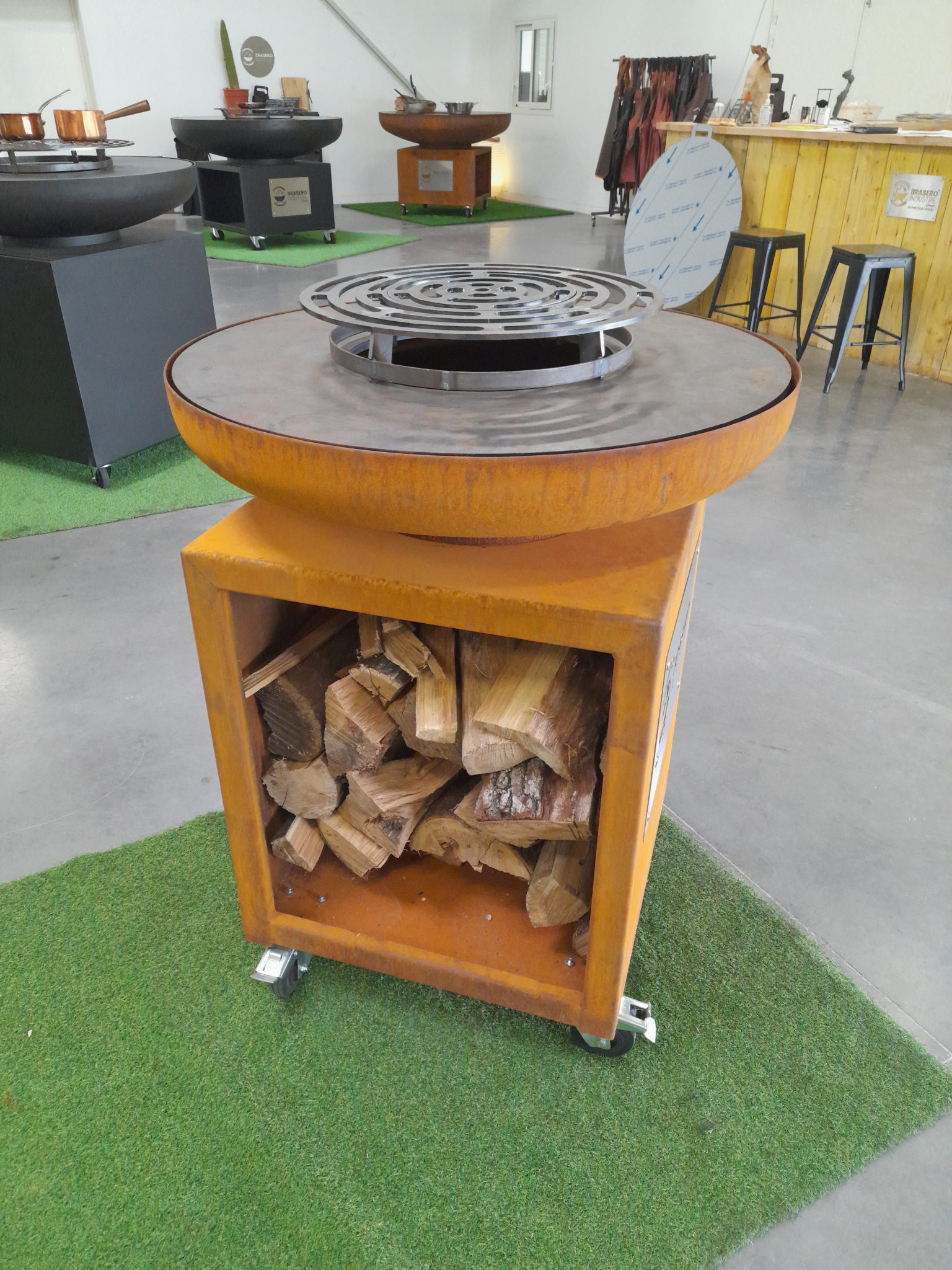 Brasero rond acier de fabrication française, vente brasero design